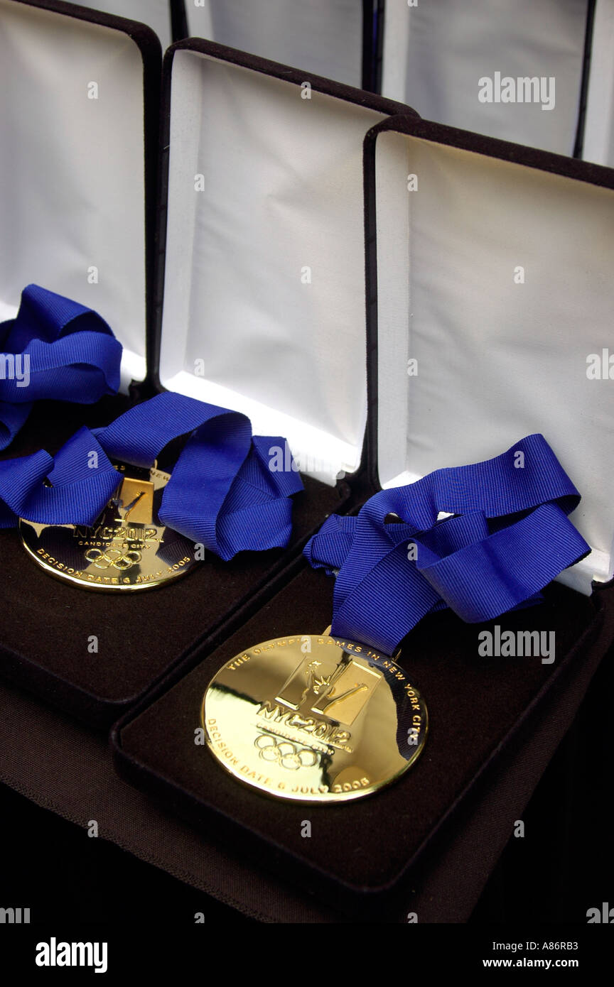 Commemorative Trophy High Resolution Stock Photography and Images - Alamy