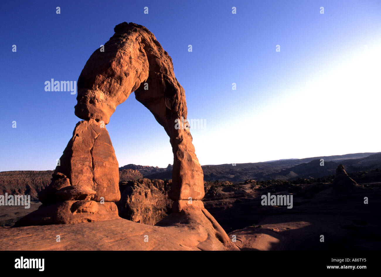 Delicate Arch in Arches National Park Moab Utah natural bridges ...