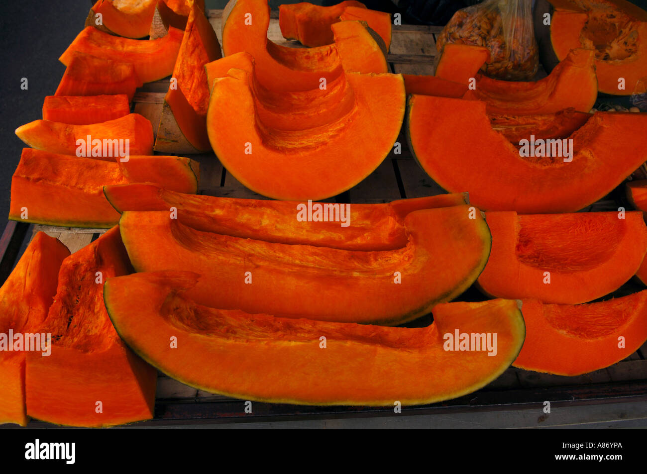Looby hi-res stock photography and images - Alamy