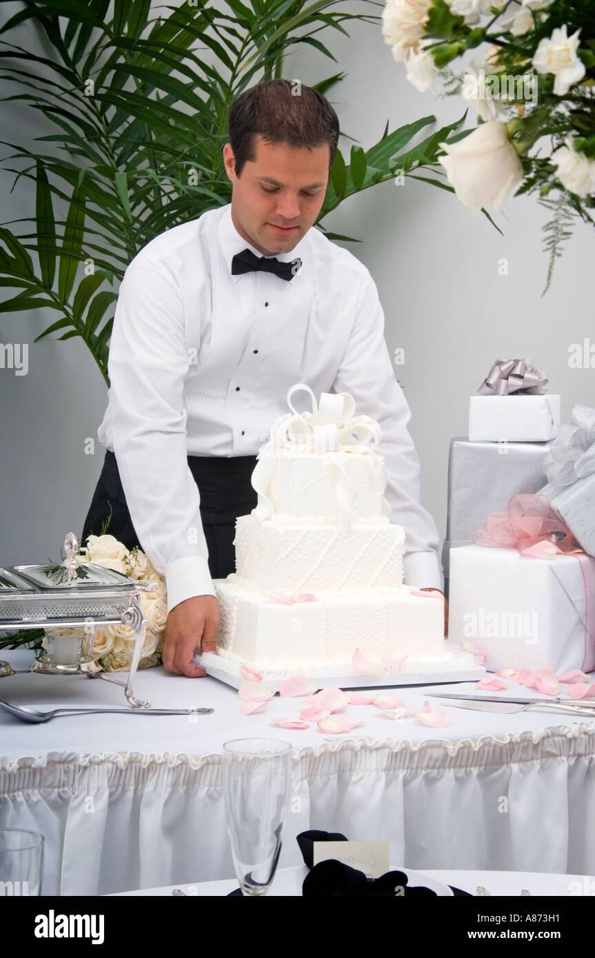 Tiered server hi-res stock photography and images - Alamy