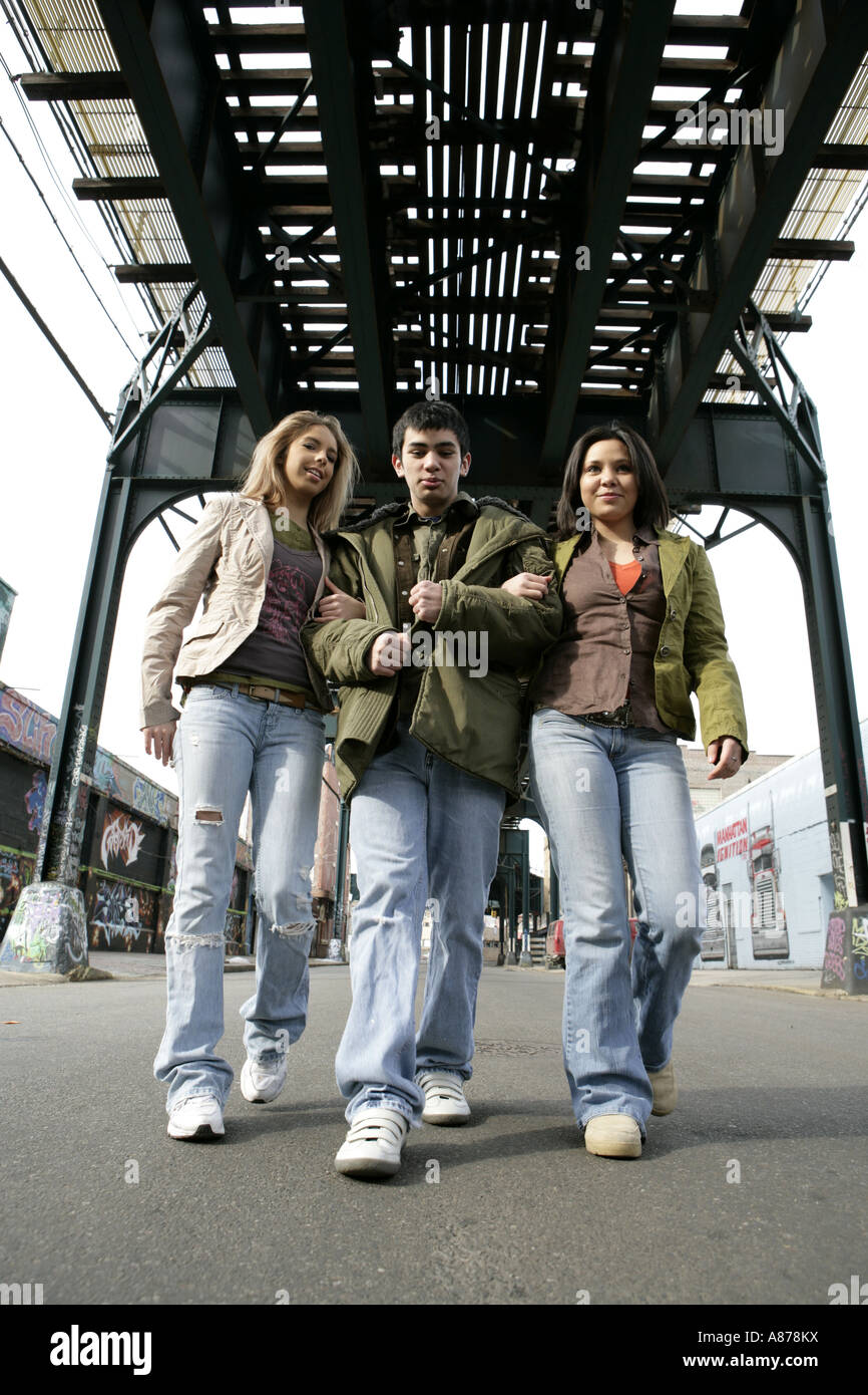 Building new friendships hi-res stock photography and images - Alamy