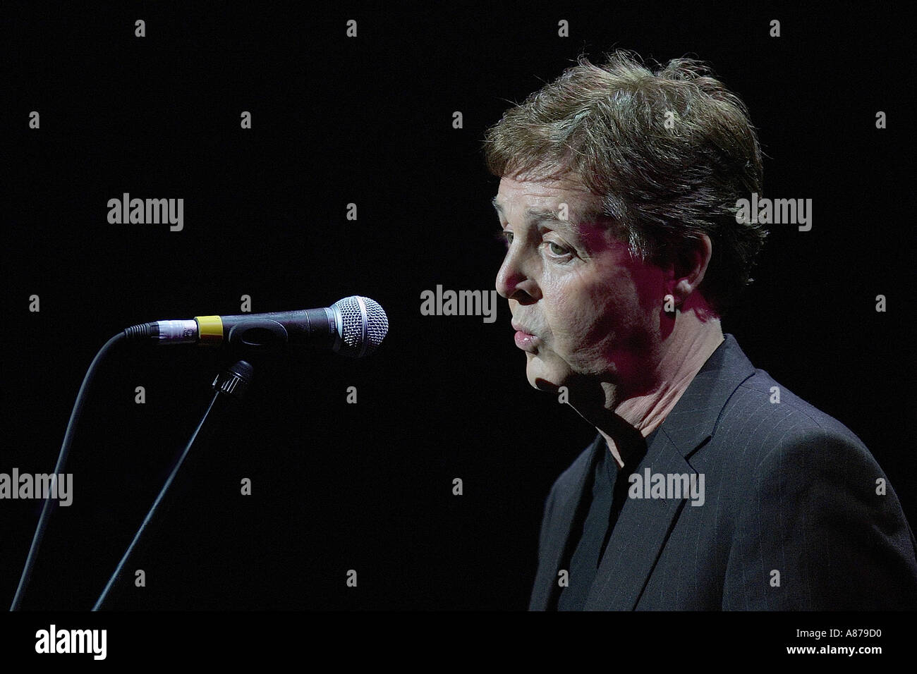 Paul Mccartney at the Empire Liverpool Stock Photo - Alamy