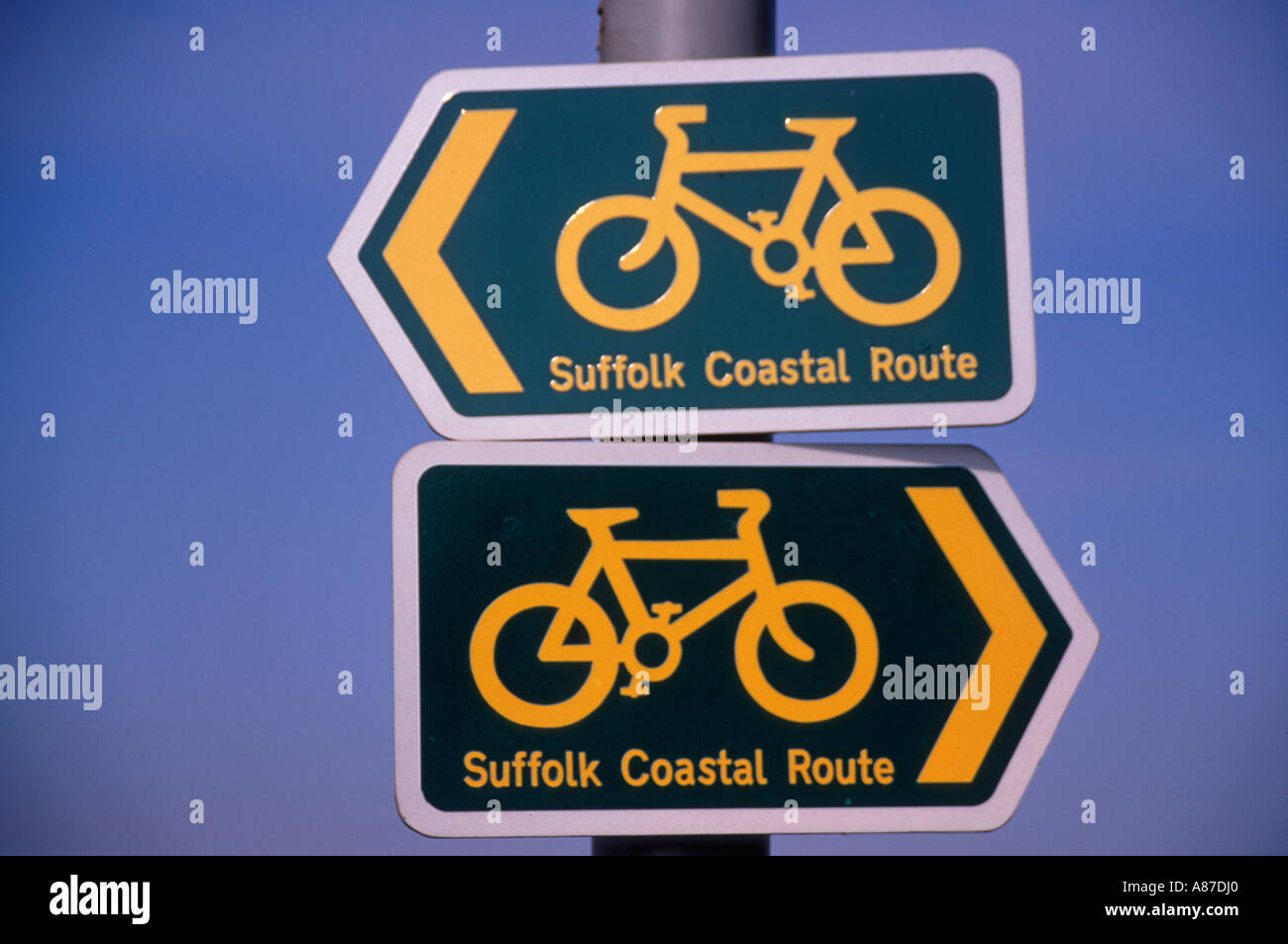 Signs for Suffolk Coastal Cycle route Stock Photo - Alamy