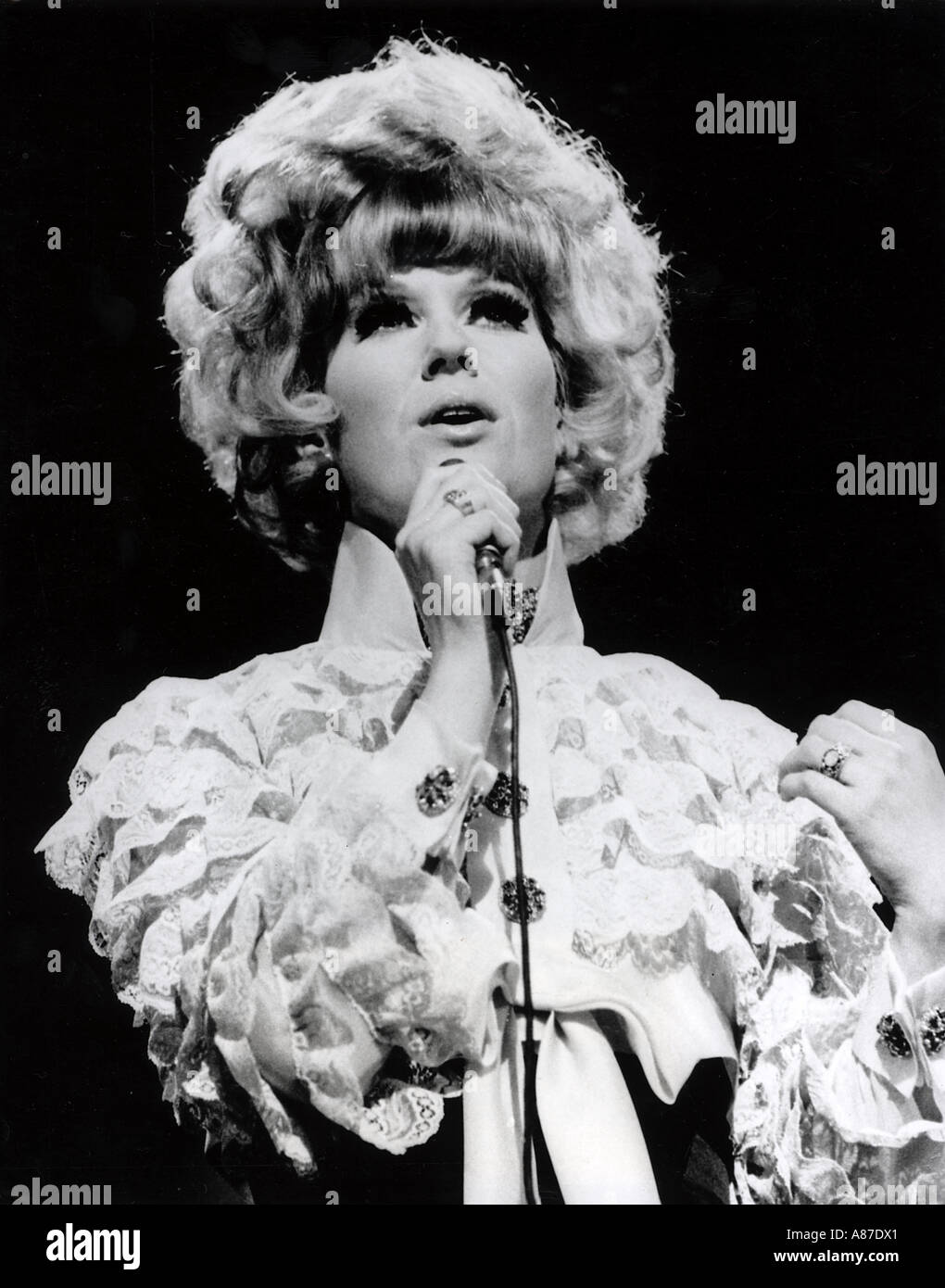 DUSTY SPRINGFIELD UK singer about 1970 Stock Photo - Alamy