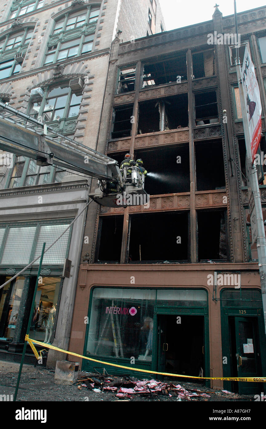 Fire building aftermath rescue hi-res stock photography and images - Alamy
