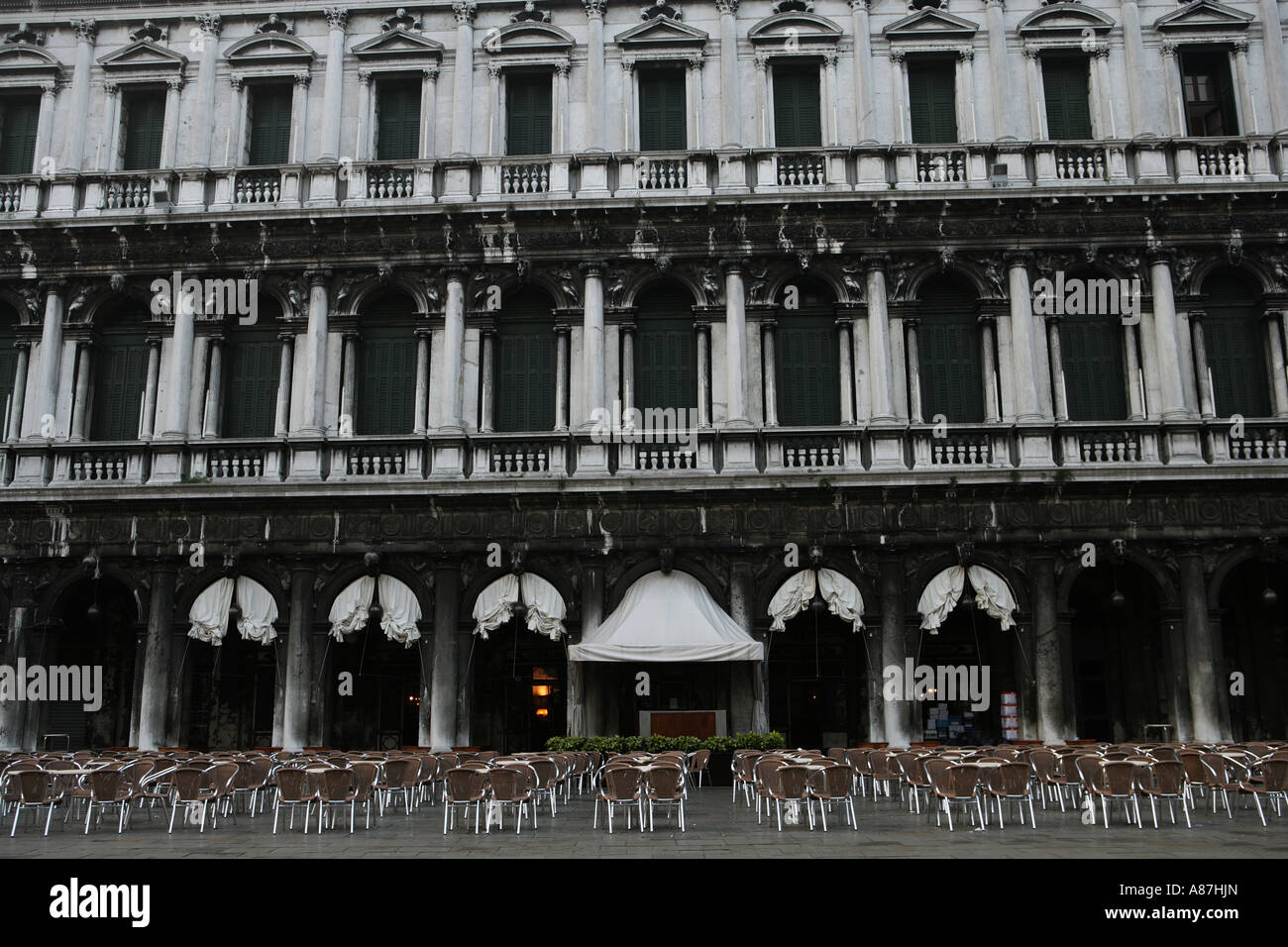 Open air restaurant, front view Stock Photo - Alamy