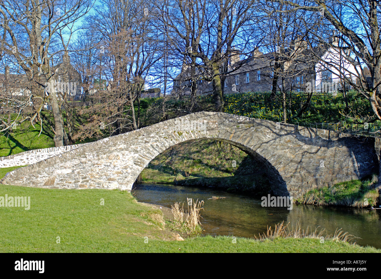 The Auld Brig Keith over the River Isla Stock Photo - Alamy