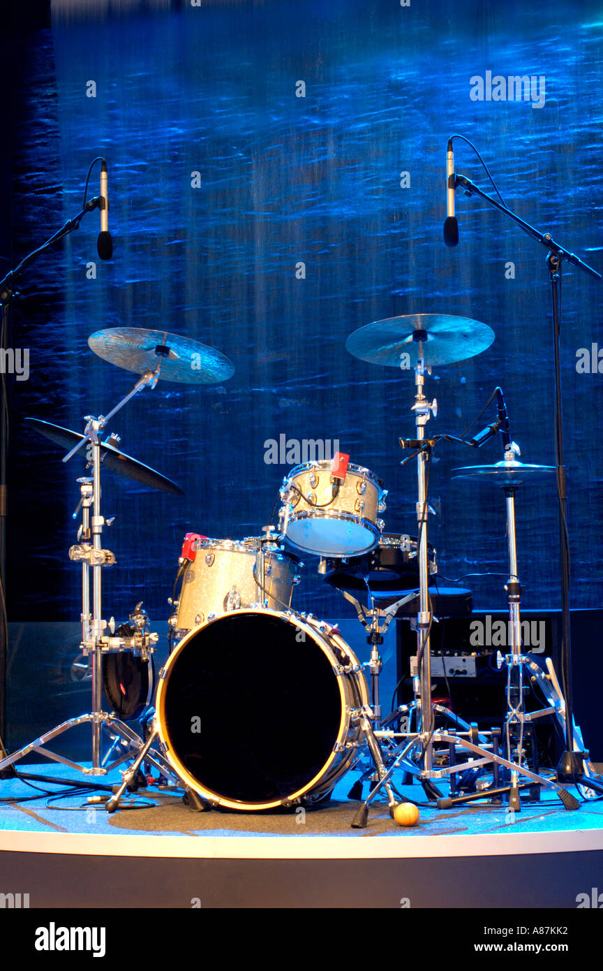 Drum kit in blue Stock Photo - Alamy