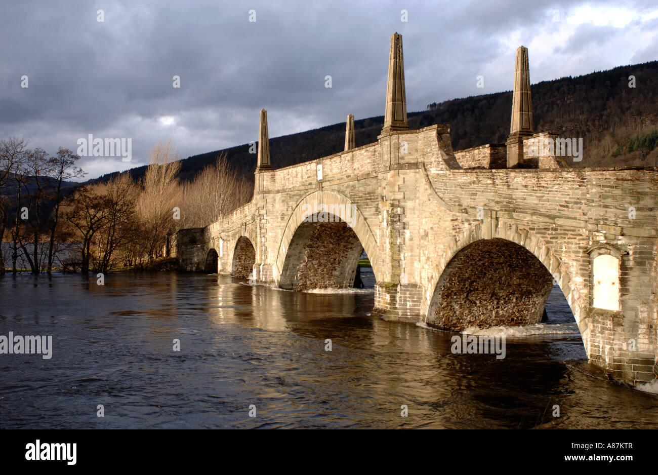 Wade's bridge aberfeldy hi-res stock photography and images - Alamy