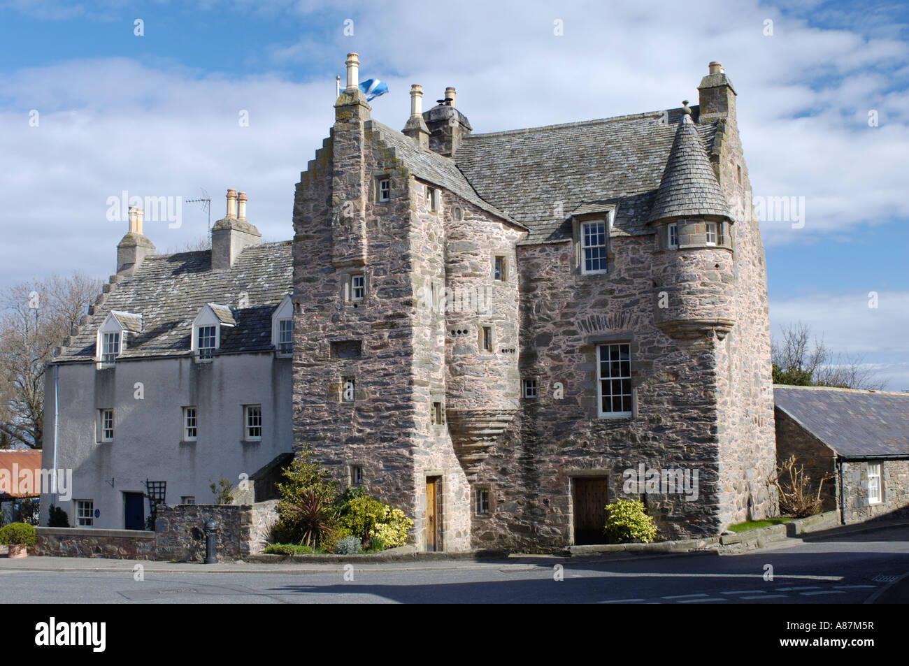 Fordyce castle in fordyce village hi-res stock photography and images ...