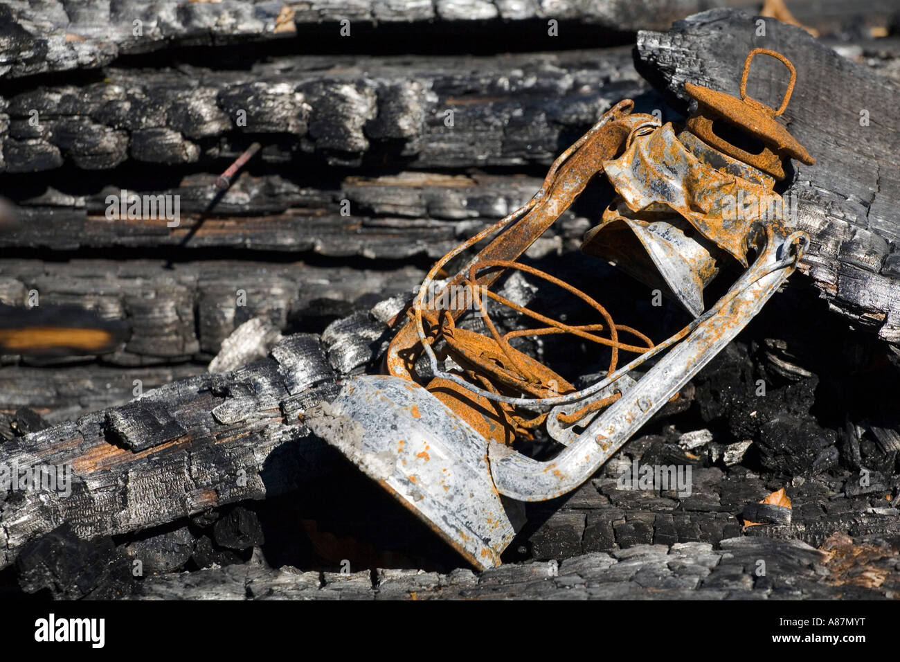 House burned to ground hi-res stock photography and images - Alamy