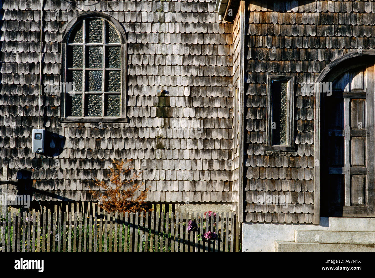 Shingled hi-res stock photography and images - Alamy