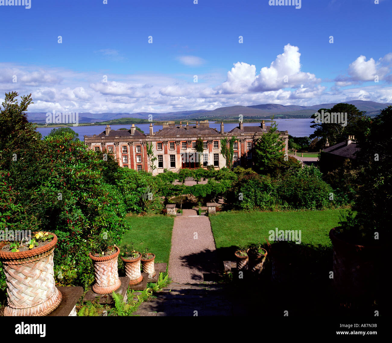 Bantry house ireland hi-res stock photography and images - Alamy