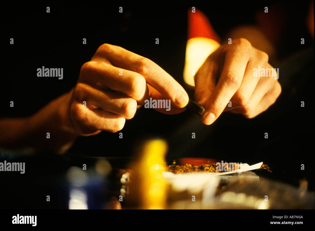 Rolling joint joints hi-res stock photography and images - Alamy