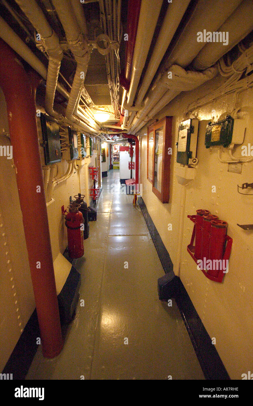 HMAS DIAMANTINA RIVER CLASS FRIGATE DOCKED AT QUEENSLAND MARITIME ...