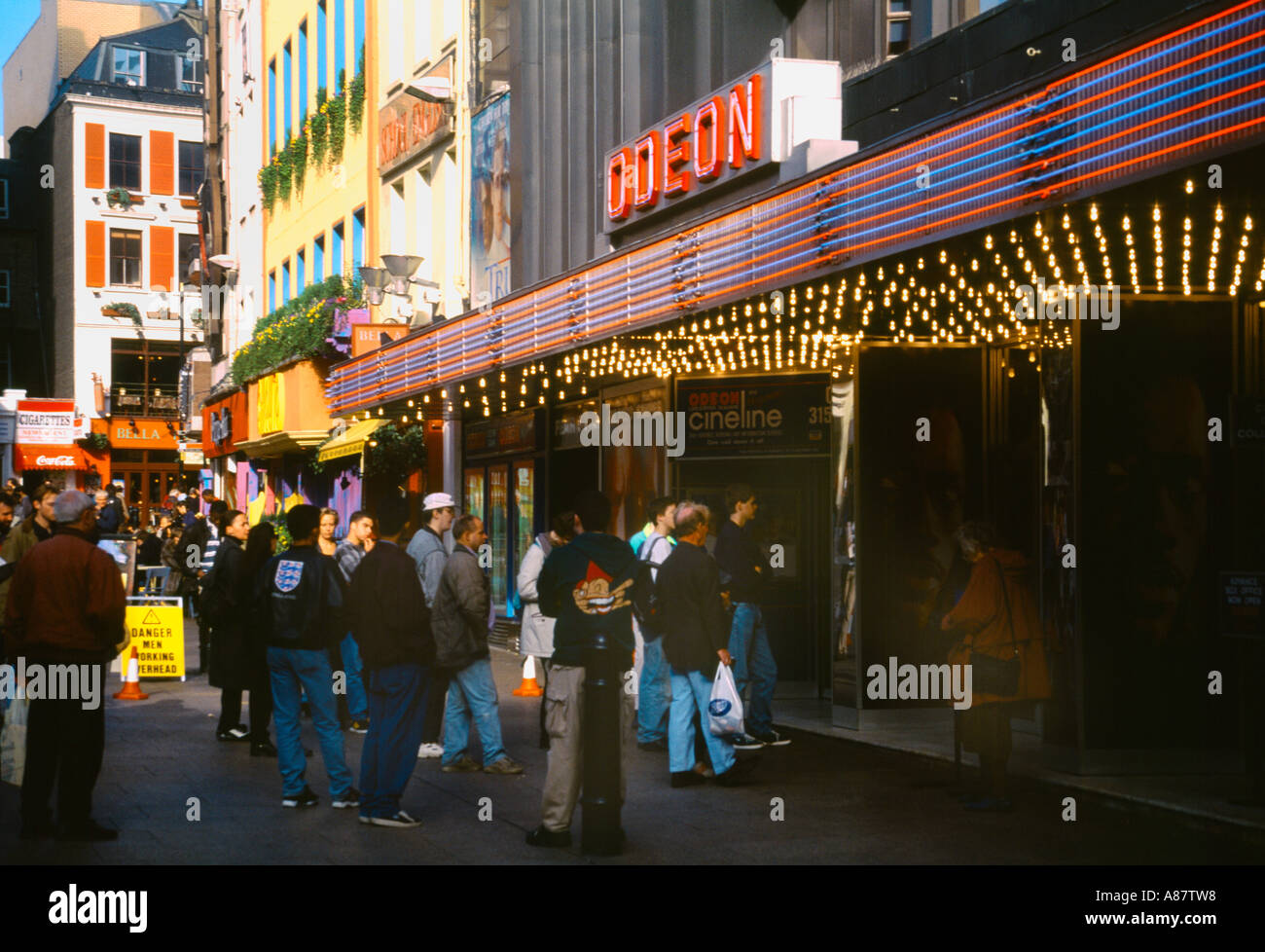 Cinema queue hi-res stock photography and images - Alamy