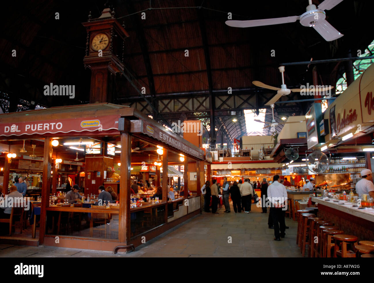 Port Market (Mercado del Puerto), Montevideo, Uruguay Stock Photo - Alamy