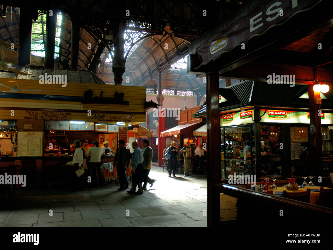 Mercado del puerto food market hi-res stock photography and images - Alamy
