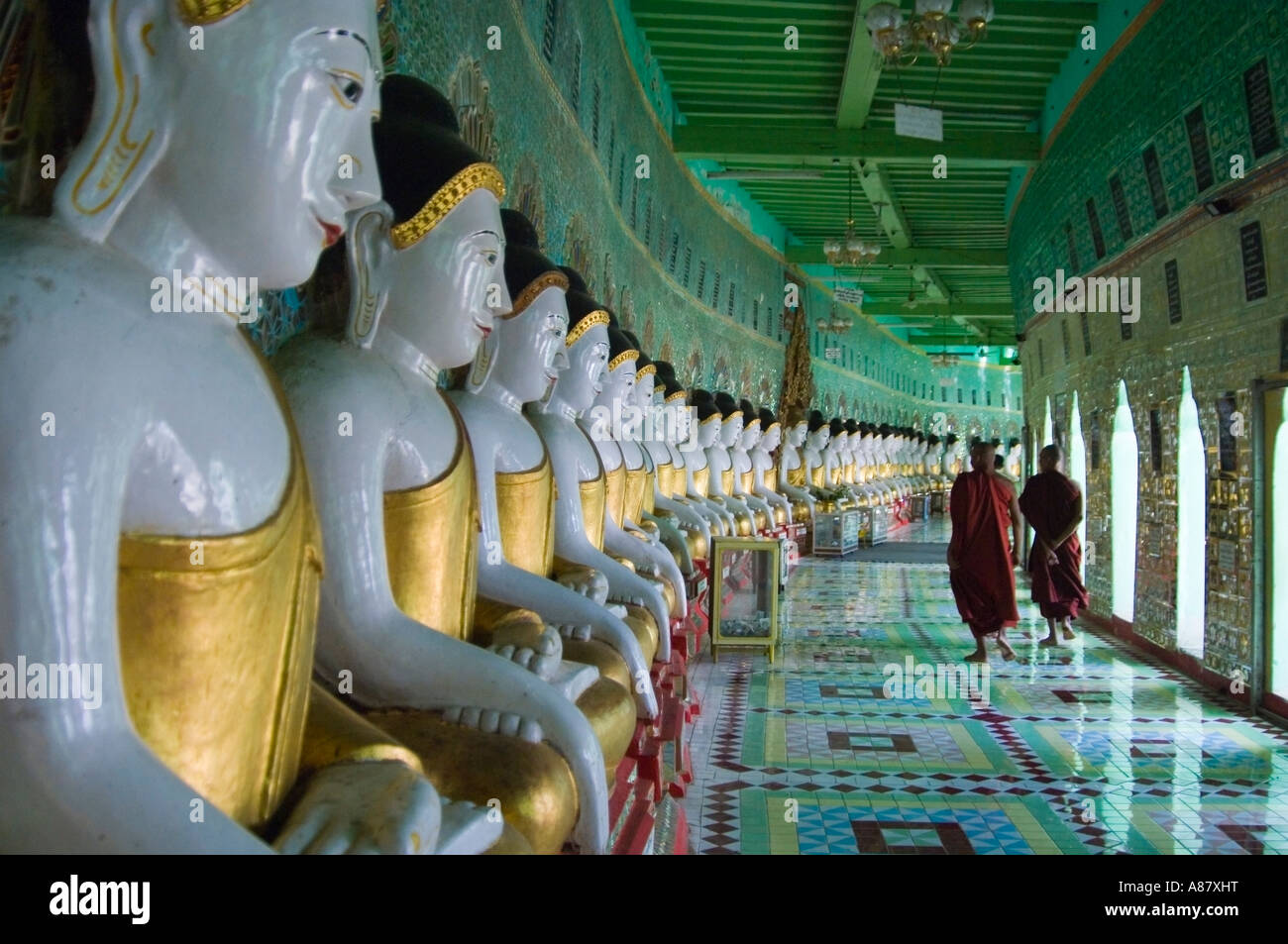 Inside the Umin Thounzeh (30 caves) Pagoda, Sagaing, Myanmar Stock ...