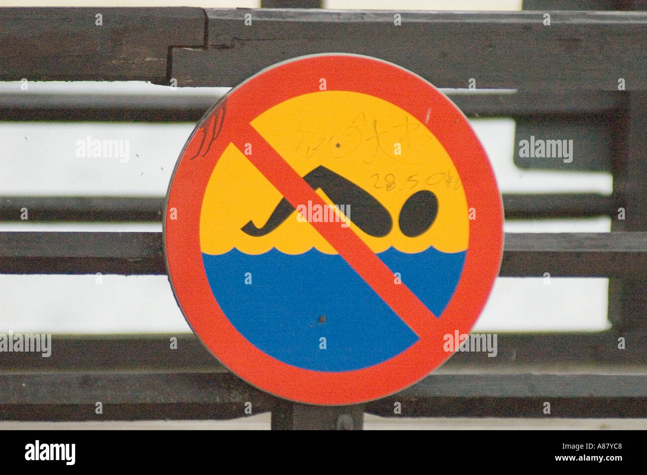 Forbiden sign hi-res stock photography and images - Alamy