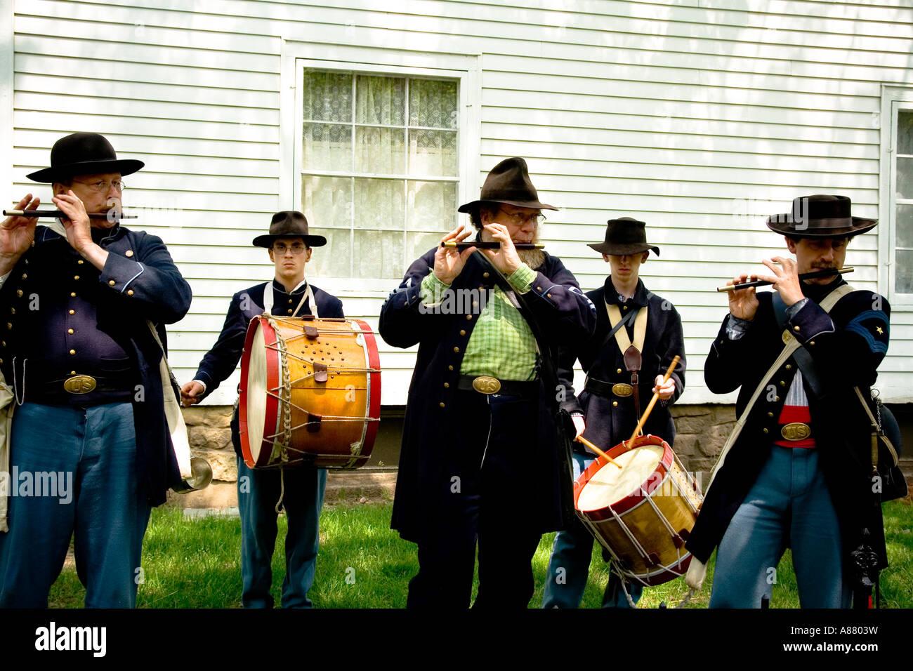 American civil war battle drum hi-res stock photography and images - Alamy