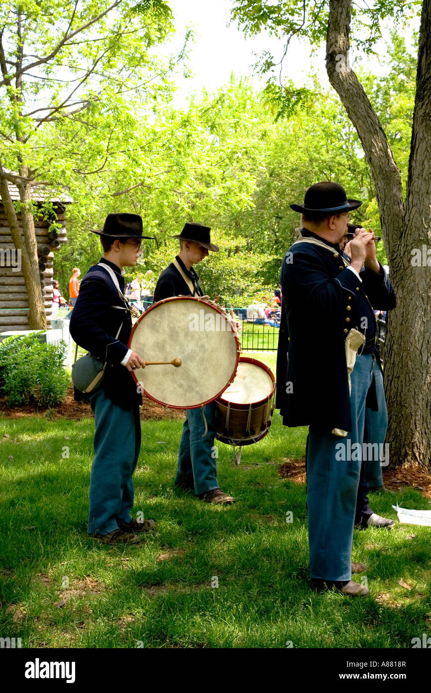 American civil war battle drum hi-res stock photography and images - Alamy