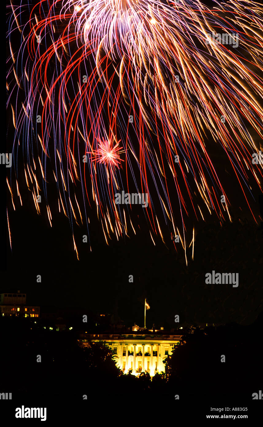 Fireworks explode over white house hi-res stock photography and images ...