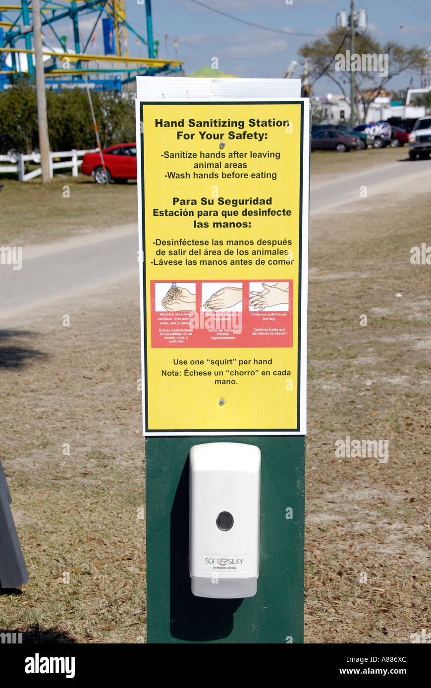 Hand sanitizing station hi-res stock photography and images - Alamy