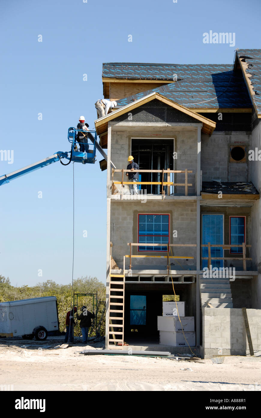 Construction high rise residential building hi-res stock photography ...