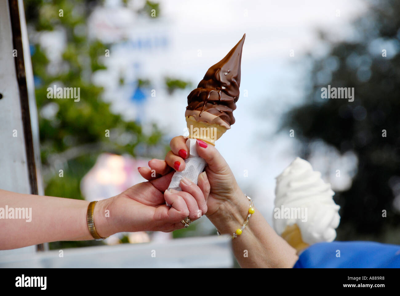 Food eating establishments at the Florida State Fair Stock Photo - Alamy
