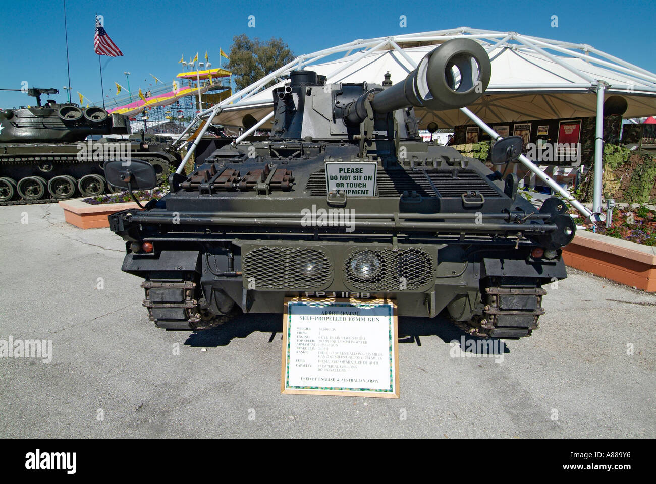 Abbot FV433 self propelled 105mm gun English and Australian Tank Stock ...