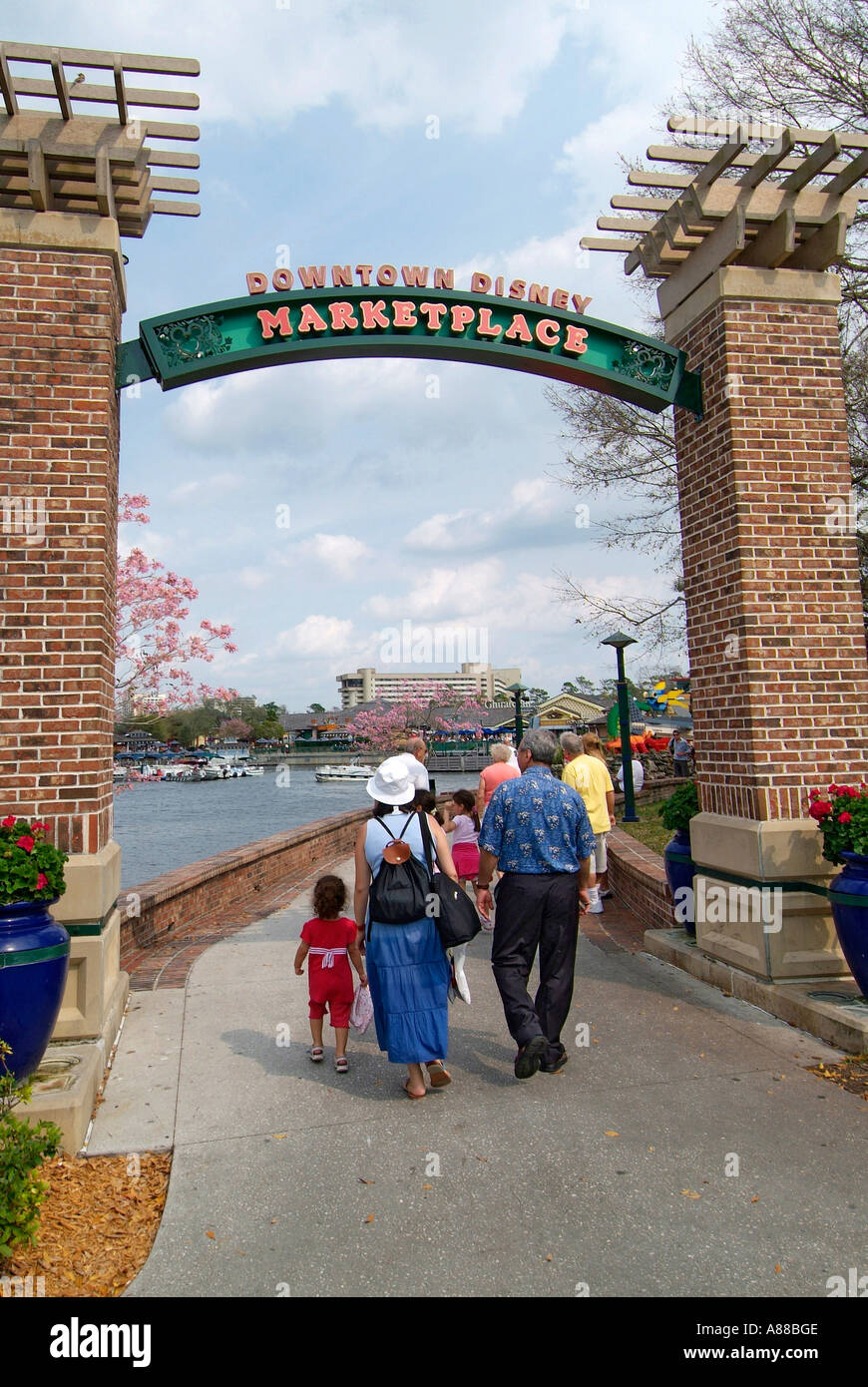 Disney Downtown a shopping mall created by Disney World and located ...