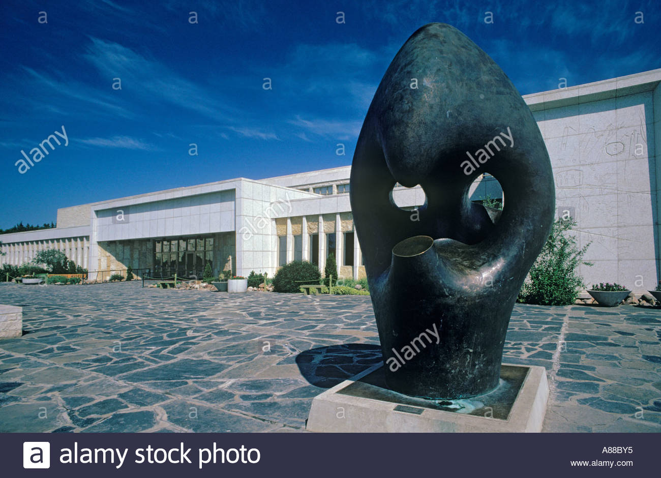 Sculpture Edmonton High Resolution Stock Photography and Images - Alamy