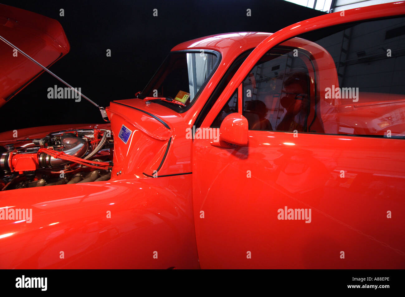 RED FJ HOLDEN UTE UTILITY AT A CAR SHOW BAPDB6523 Stock Photo - Alamy