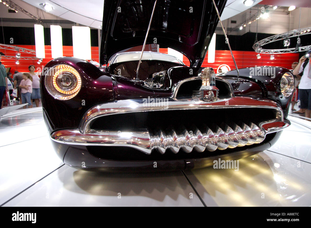 AUSTRALIAS FIRST CAR FJ HOLDEN HEAVILY CUSTOMIZED AT A MOTOR SHOW ...