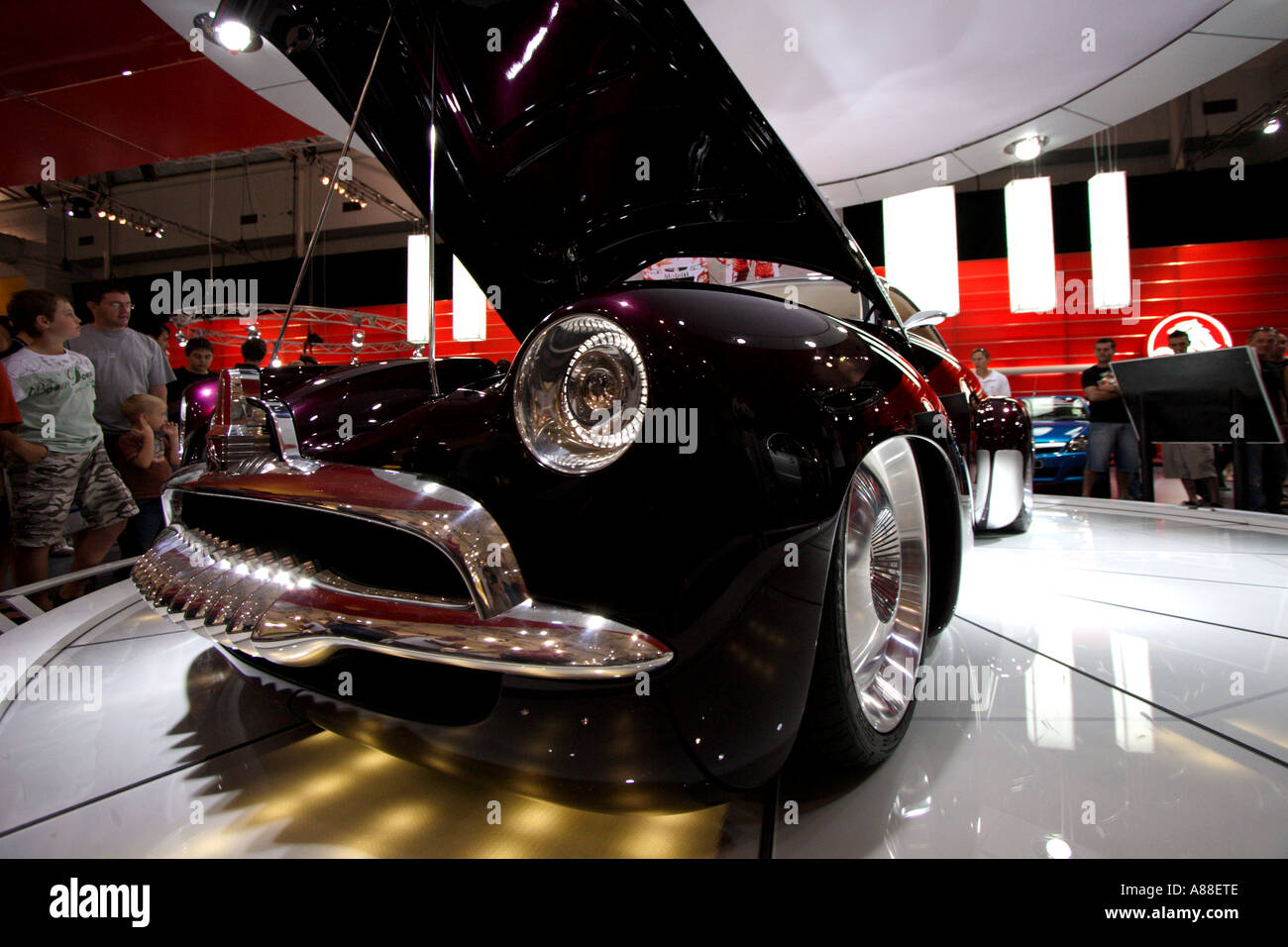 AUSTRALIAS FIRST CAR FJ HOLDEN HEAVILY CUSTOMIZED AT A MOTOR SHOW ...