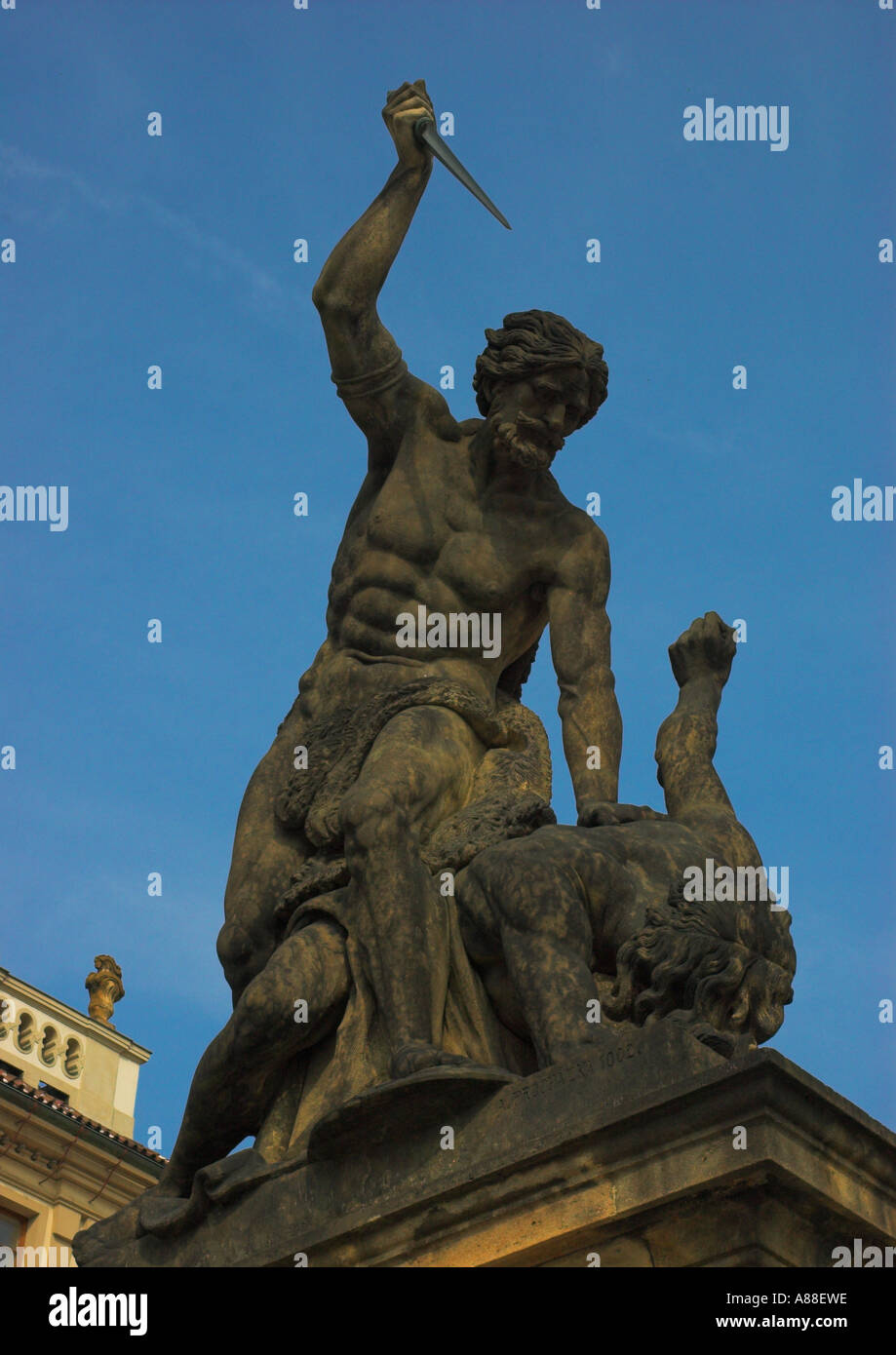 Fighting giant hi-res stock photography and images - Alamy