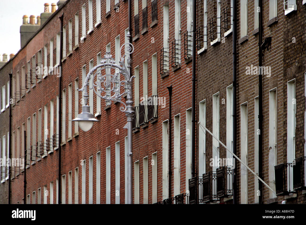 Terrace of houses in the centre of Dublin Stock Photo - Alamy