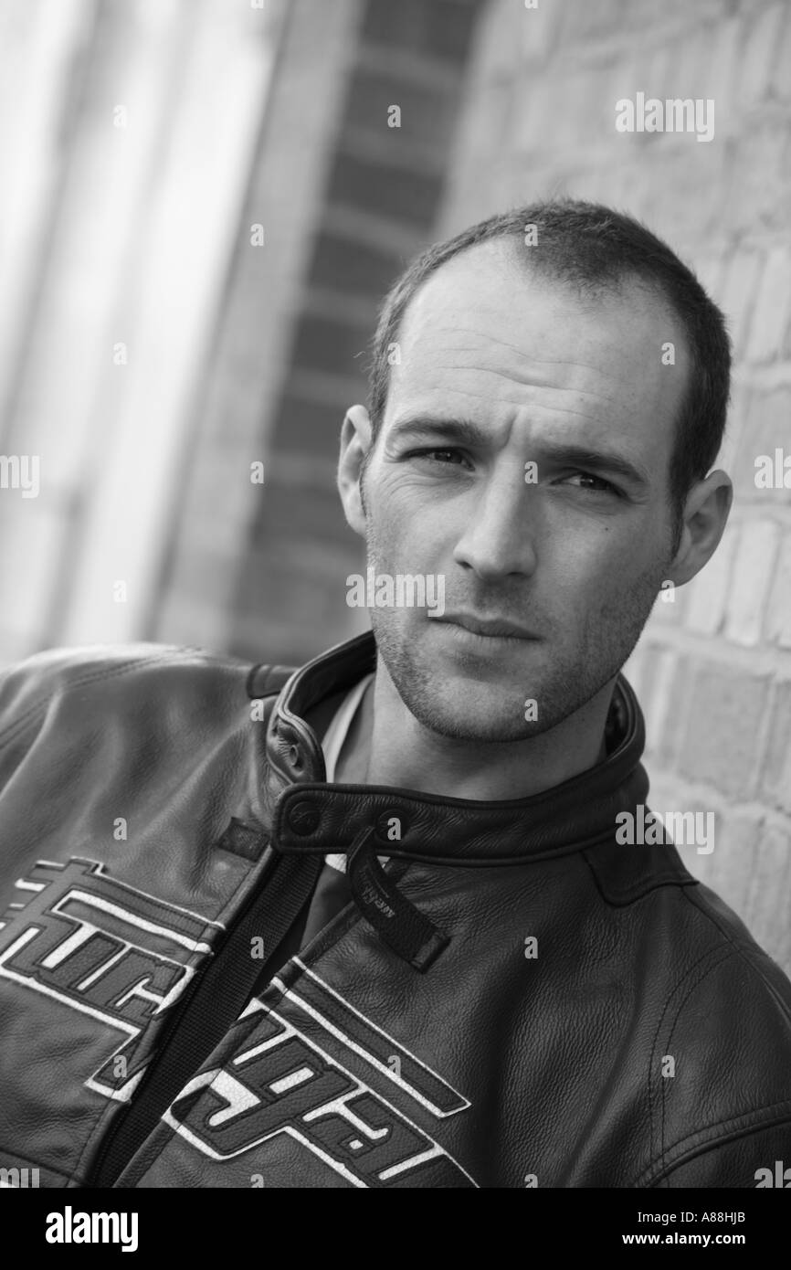 Nonchalant pose hi-res stock photography and images - Alamy