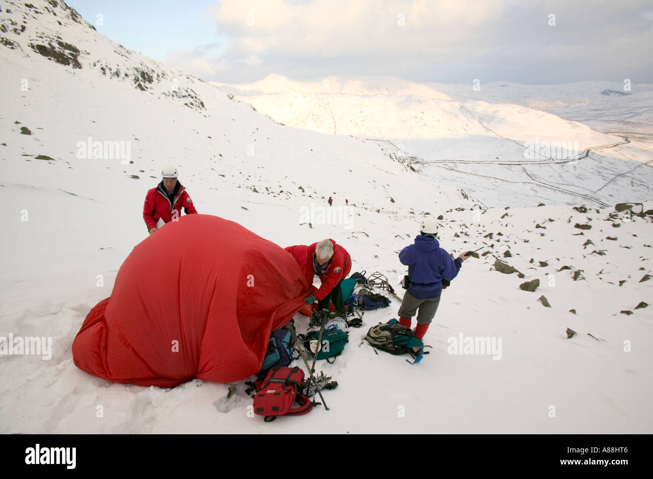 Injured hiker on mountain hi-res stock photography and images - Alamy