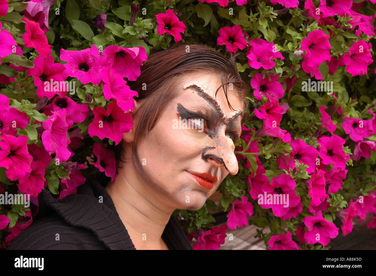 Female devil hi-res stock photography and images - Alamy