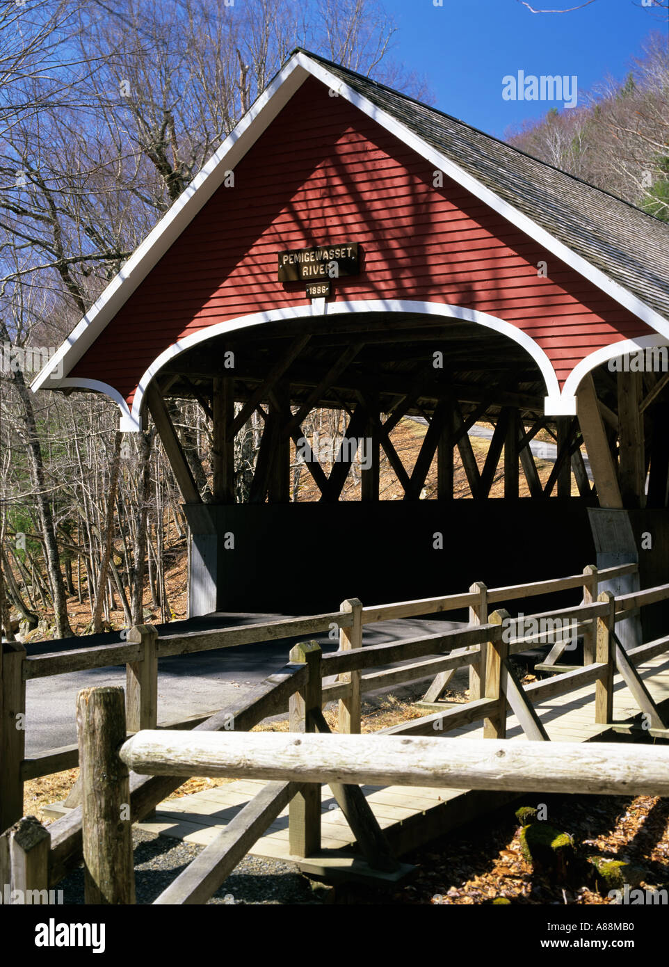 Flume Covered Bridge in Lincoln, New Hampshire USA Stock Photo - Alamy
