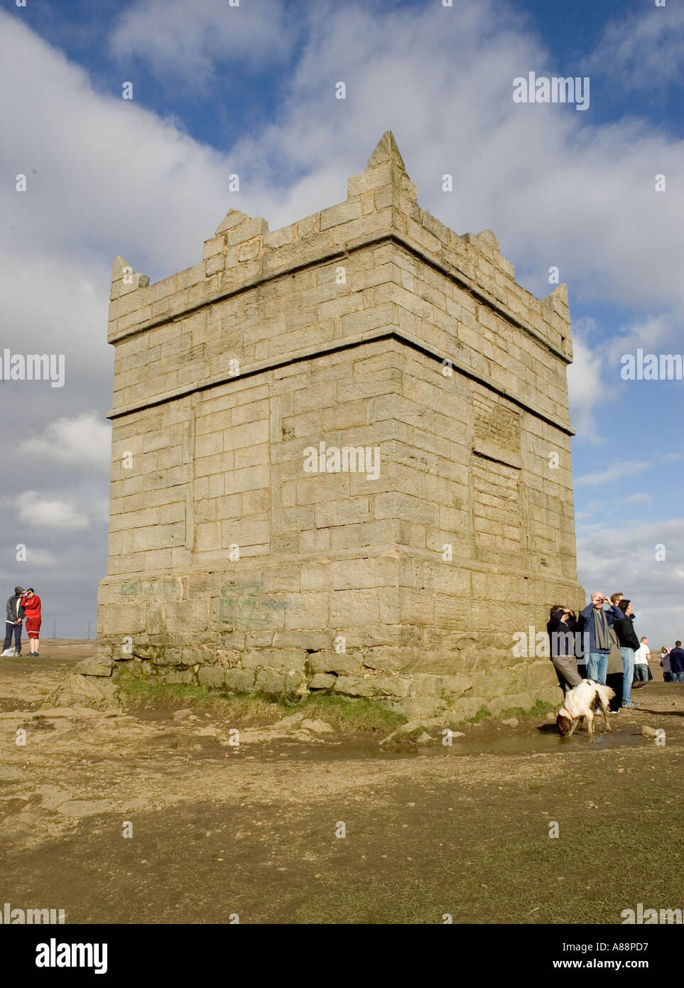 Rivington pike tower hi-res stock photography and images - Alamy