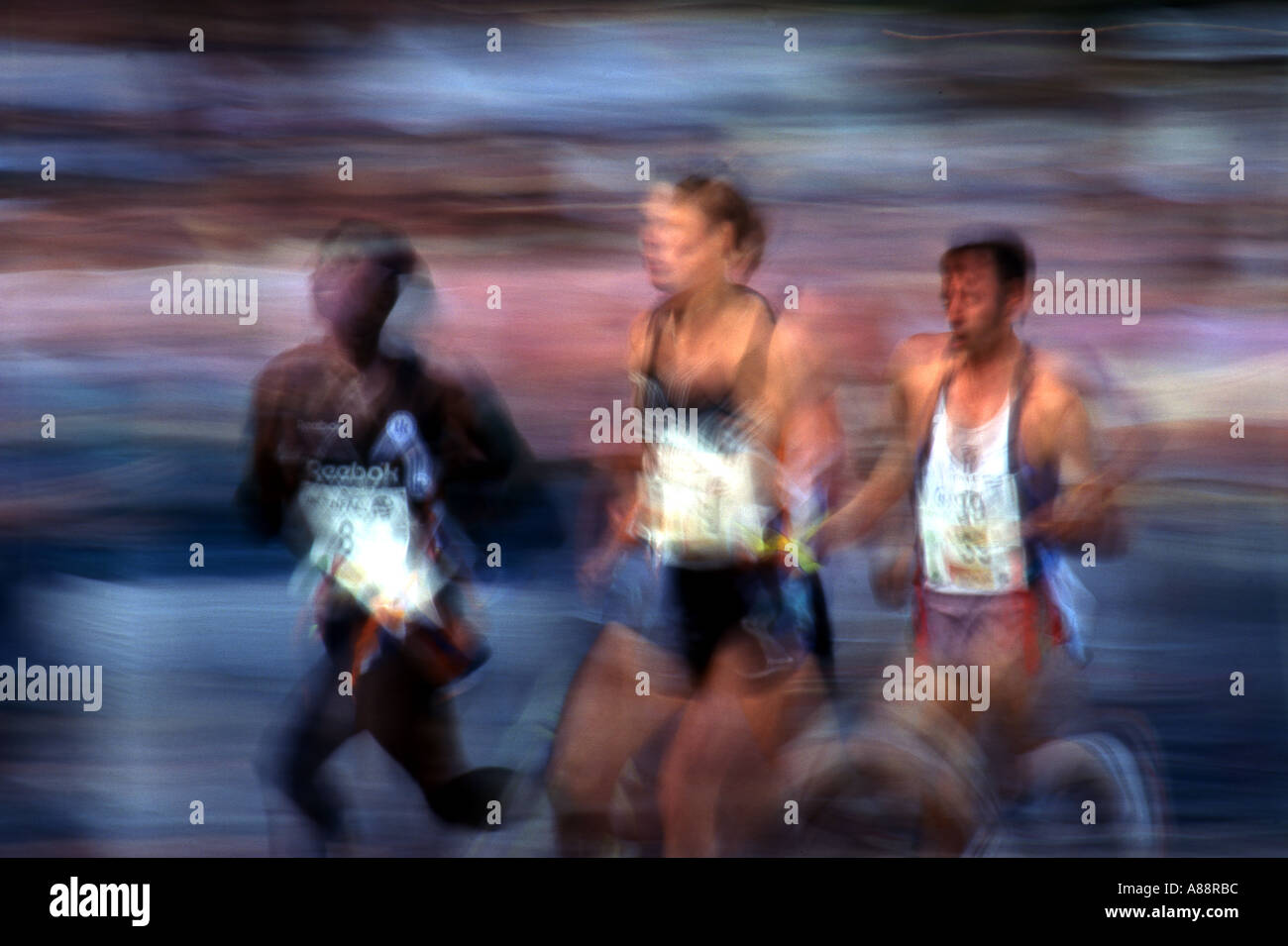 Blurry marathon runners hi-res stock photography and images - Alamy
