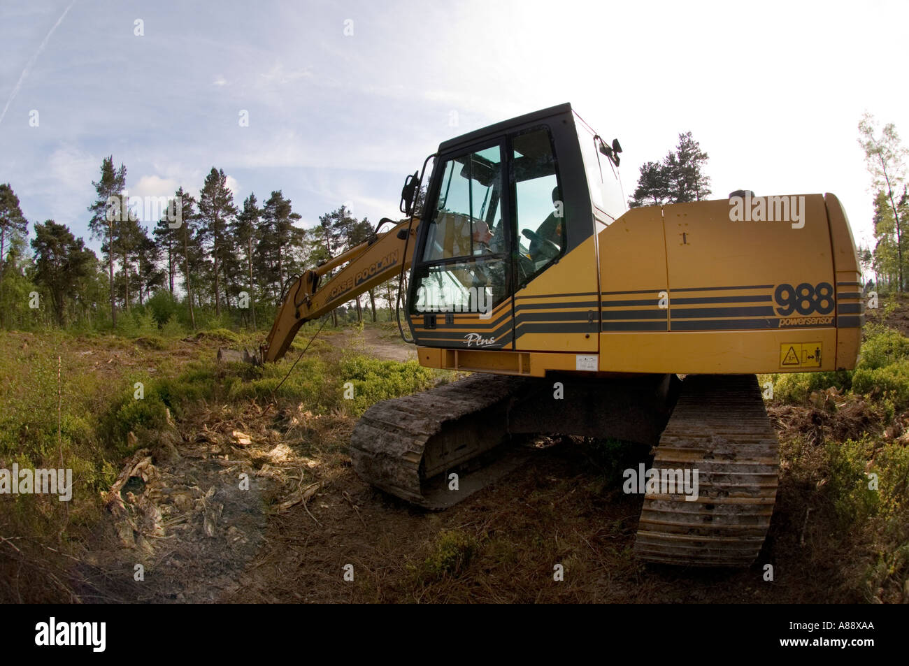 Mechanical digging hi-res stock photography and images - Alamy