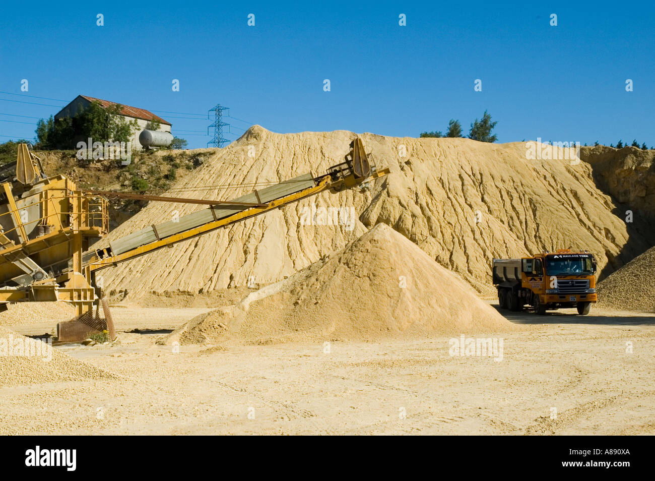 Quarry industry of england hi-res stock photography and images - Alamy