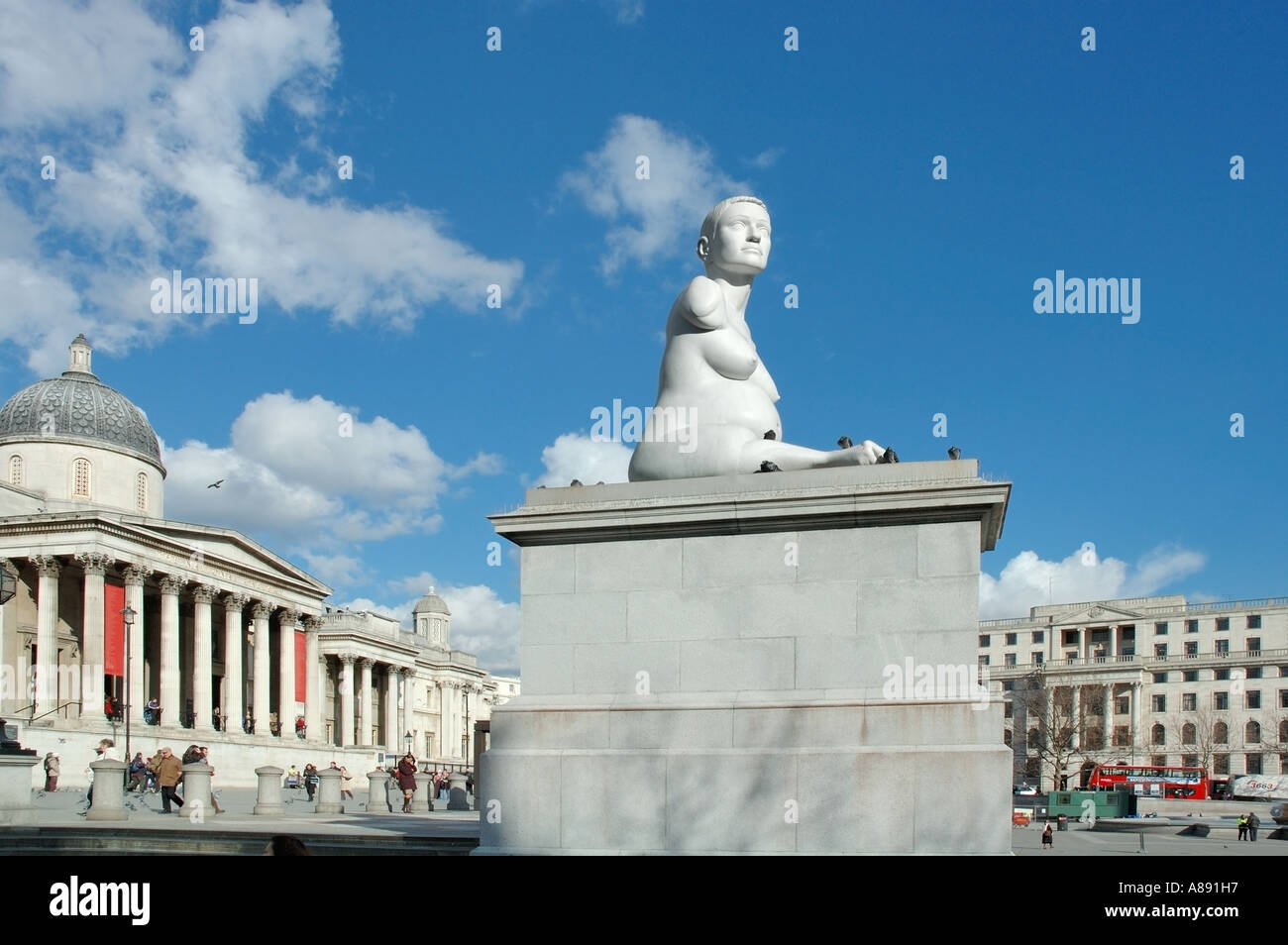 The National Gallery architecture and Alison Lapper sculpture at ...