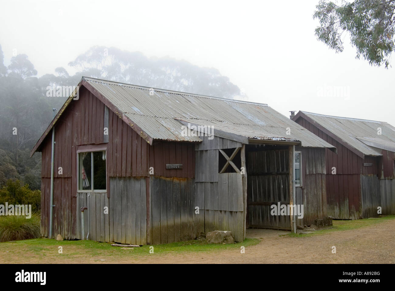 Alpine huts australia hi-res stock photography and images - Alamy