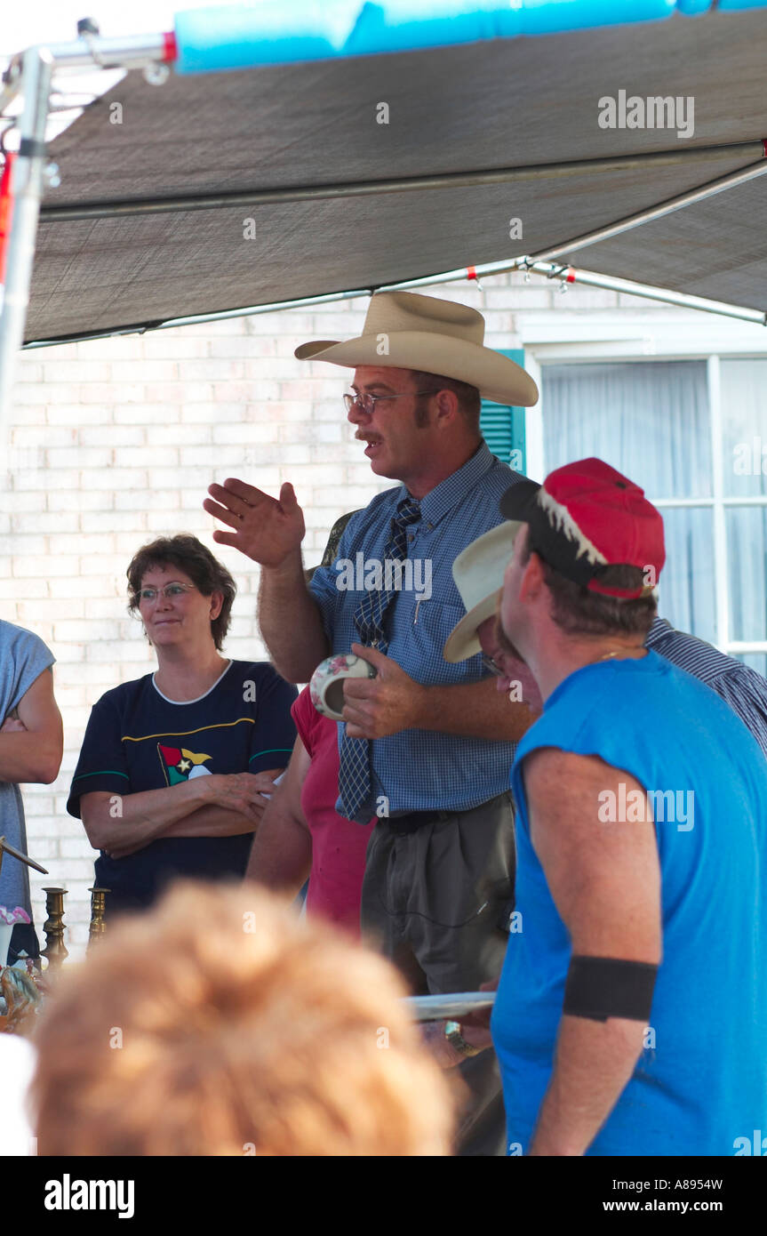 Auctioneer collector hi-res stock photography and images - Alamy
