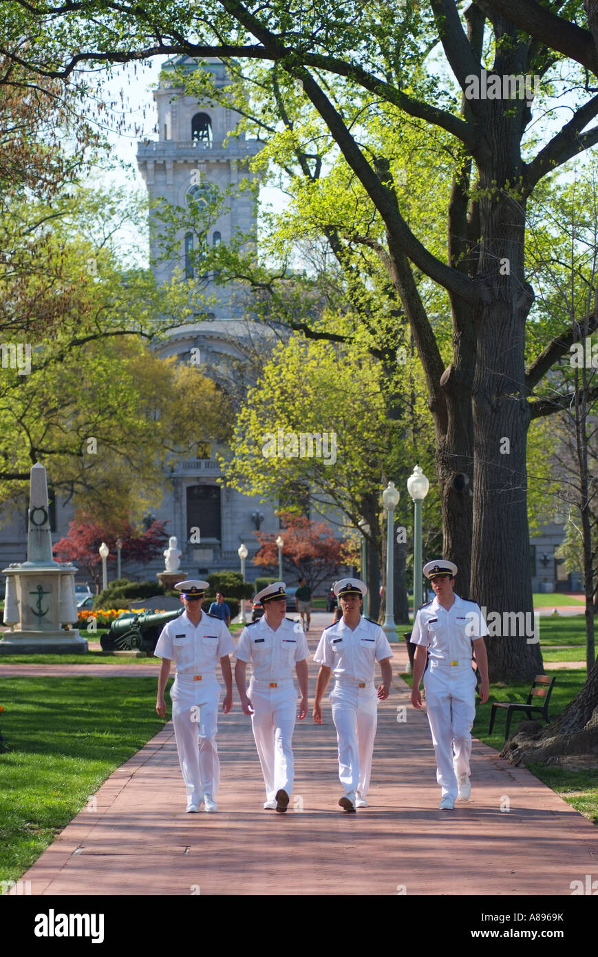 Midshipmen wall on the campus yard of the U S Naval Academy Stock Photo ...